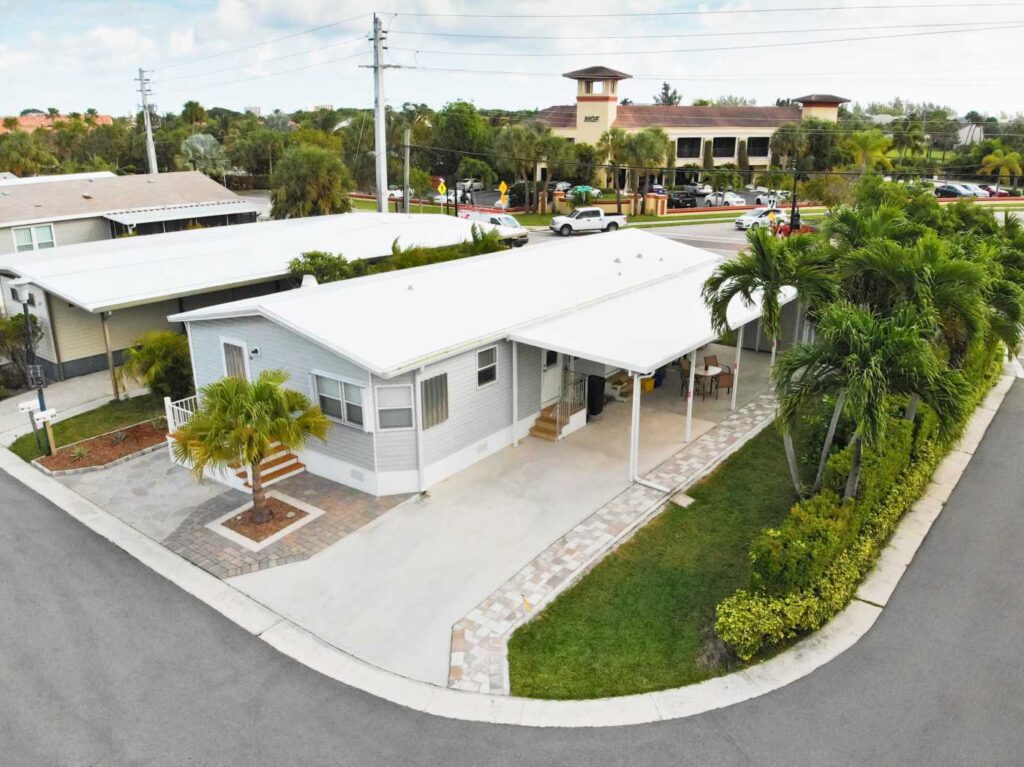 Advantages of Installing a Weather-Lok Roofing System